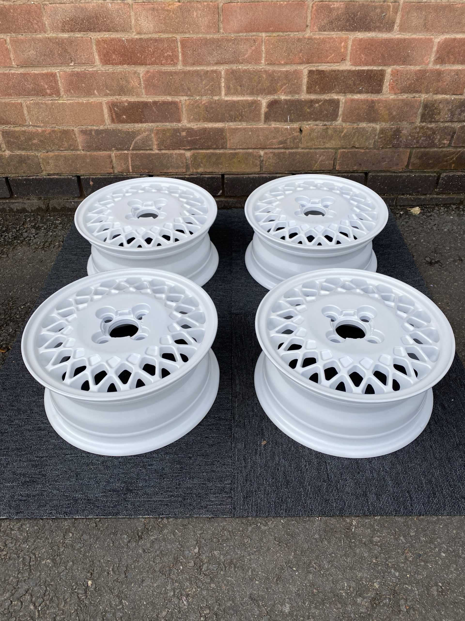 Metro 13" Lattice Alloys Wheels in White (Set of 4) - My Blog