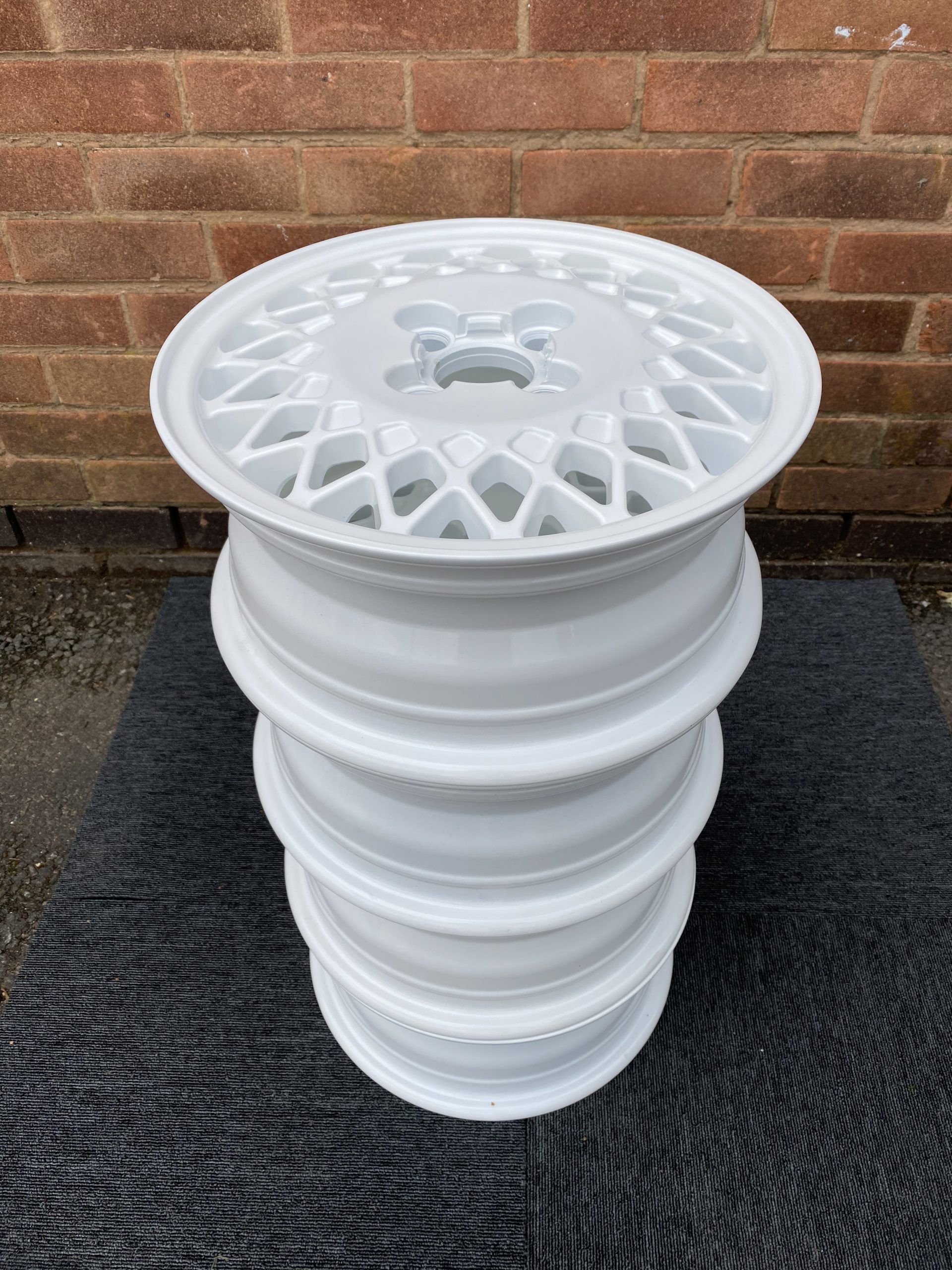 Metro 13" Lattice Alloys Wheels in White (Set of 4) - My Blog